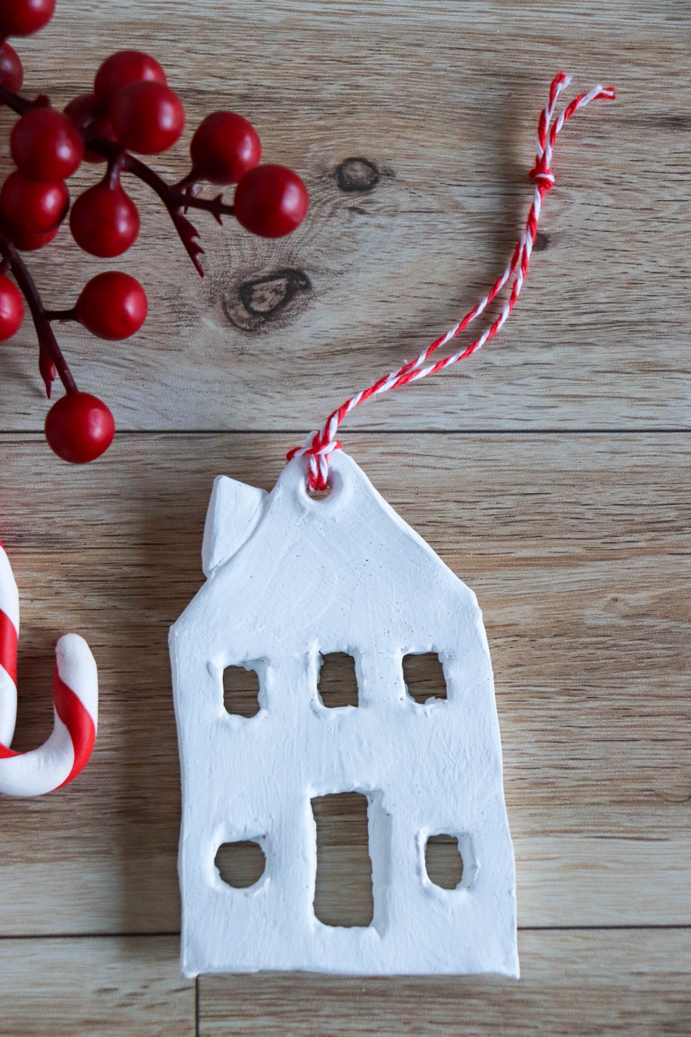 Clay Farmhouse Ornament Tutorial with Printable Templates » Homemade ...