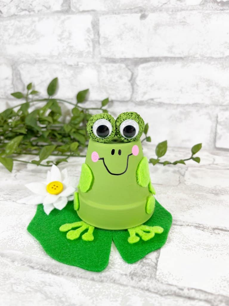 Plant Pot Frog Craft » Homemade Heather