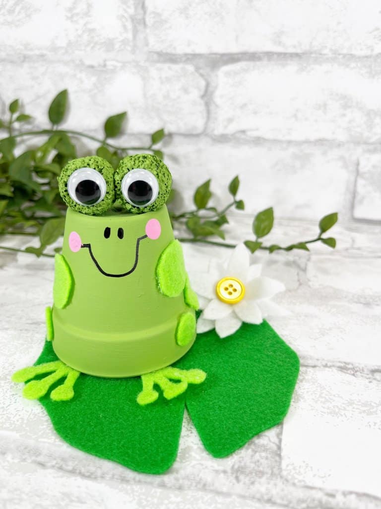 Plant Pot Frog Craft » Homemade Heather