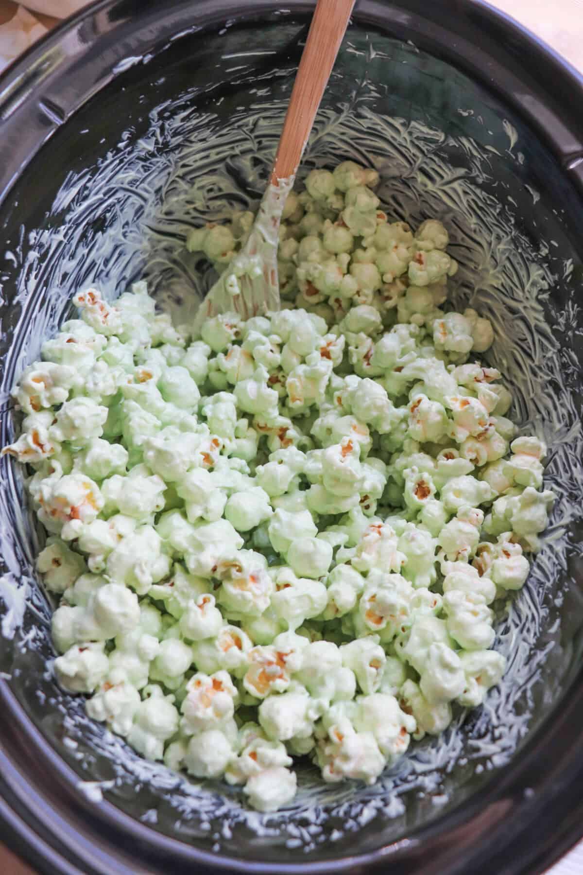 Crockpot Grinch Popcorn Balls Recipe » Homemade Heather