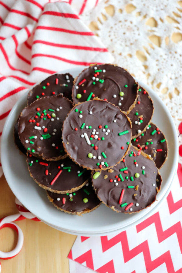 Ritz Christmas Crack Cookies Recipe » Homemade Heather