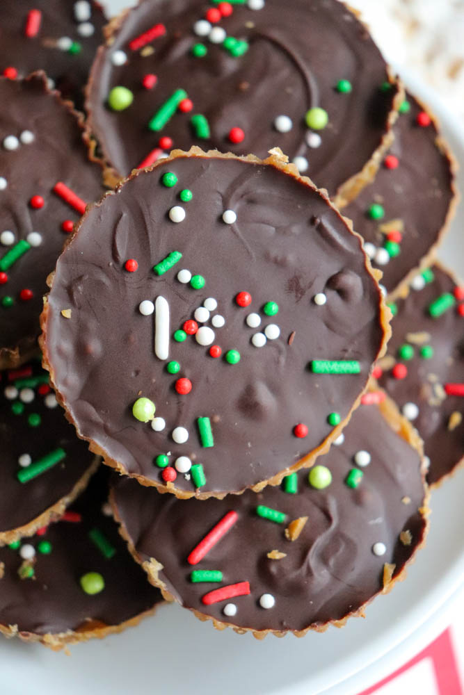 Ritz Christmas Crack Cookies Recipe » Homemade Heather